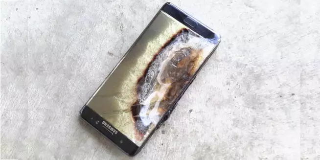 Ein explodiertes Samsung Galaxy Note7 (Foto: PhoneArena)
