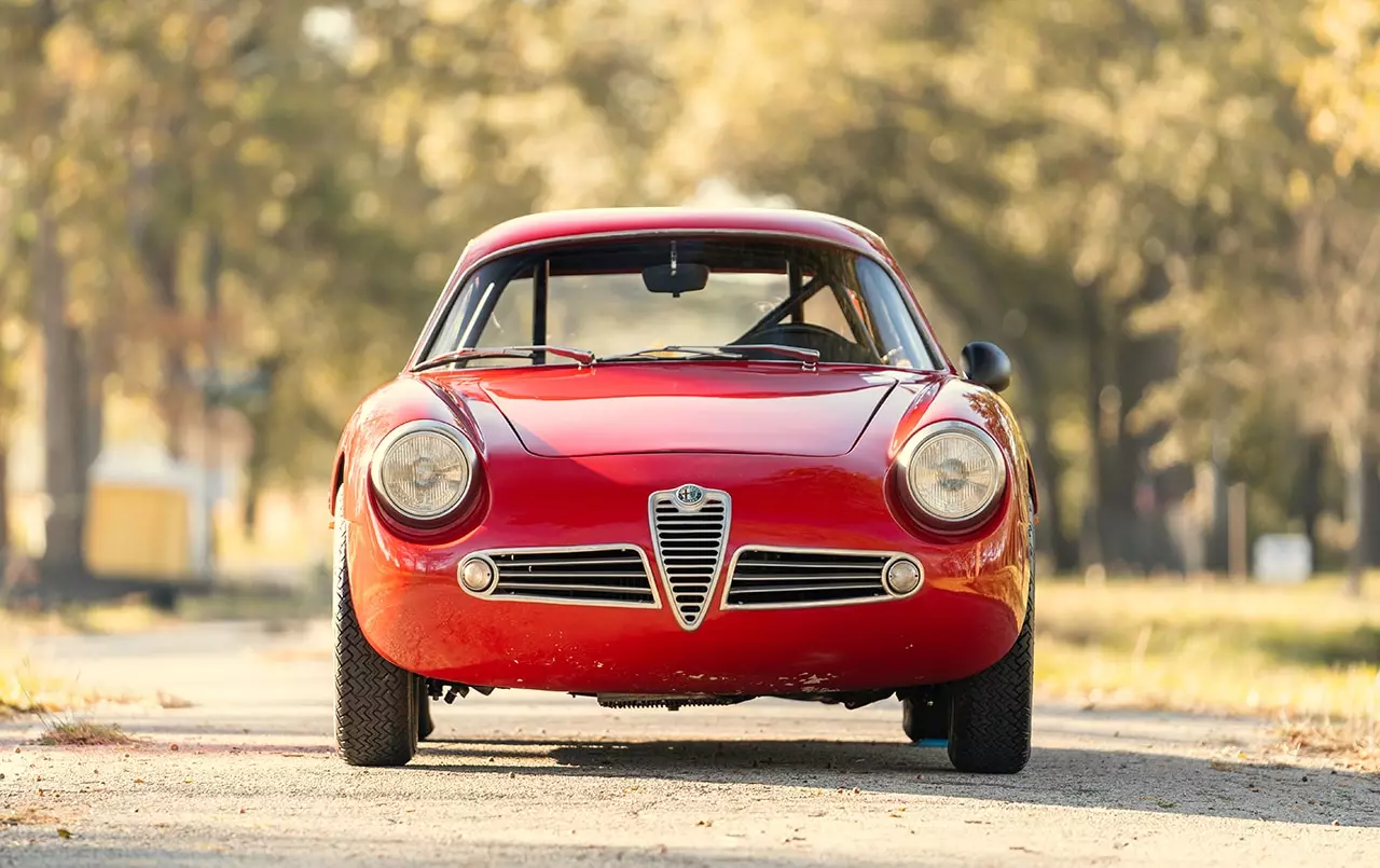 Dieser wunderschöne, seltene Alfa Romeo von 1960 wird versteigert 50934_2
