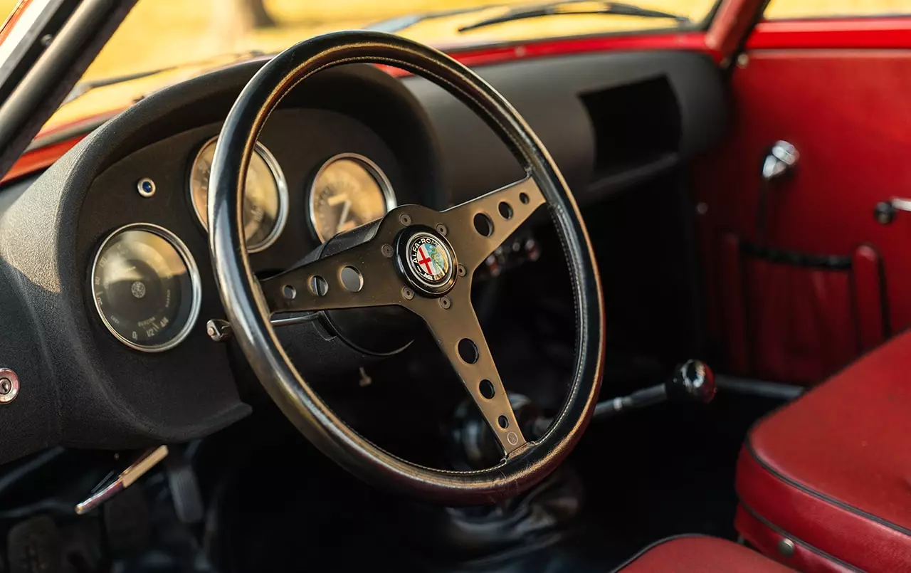 Dieser wunderschöne, seltene Alfa Romeo von 1960 wird versteigert 50934_6
