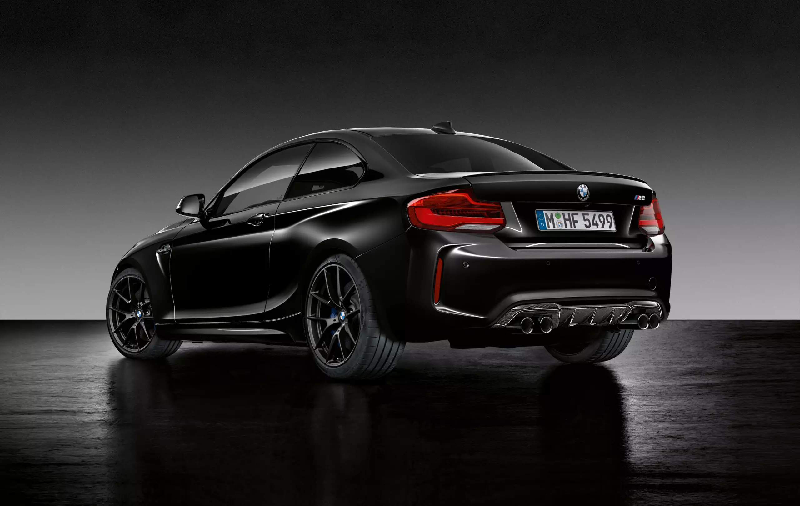 'Black Shadow' M2 BMW a se yon wòkèt pòch ki soti nan bò nwa a 52463_2
